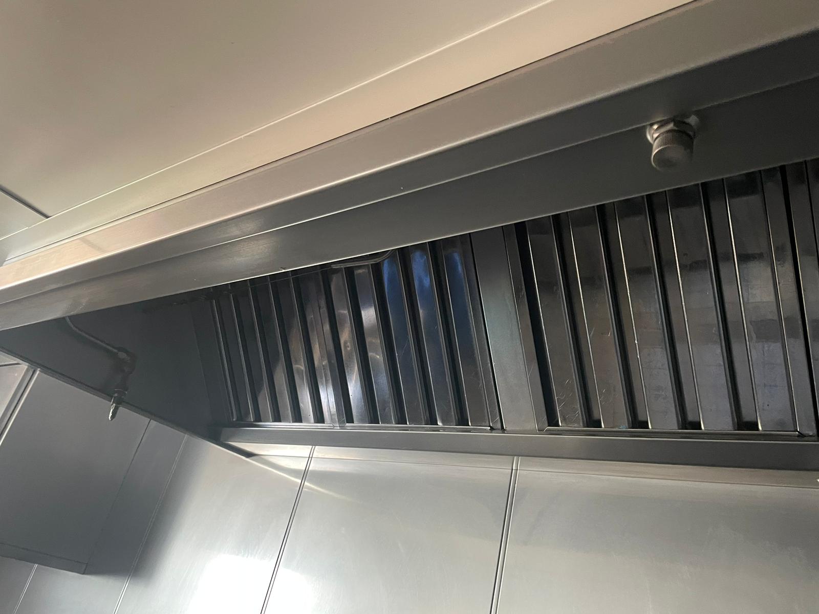 Extractor hood - RemoraDocks