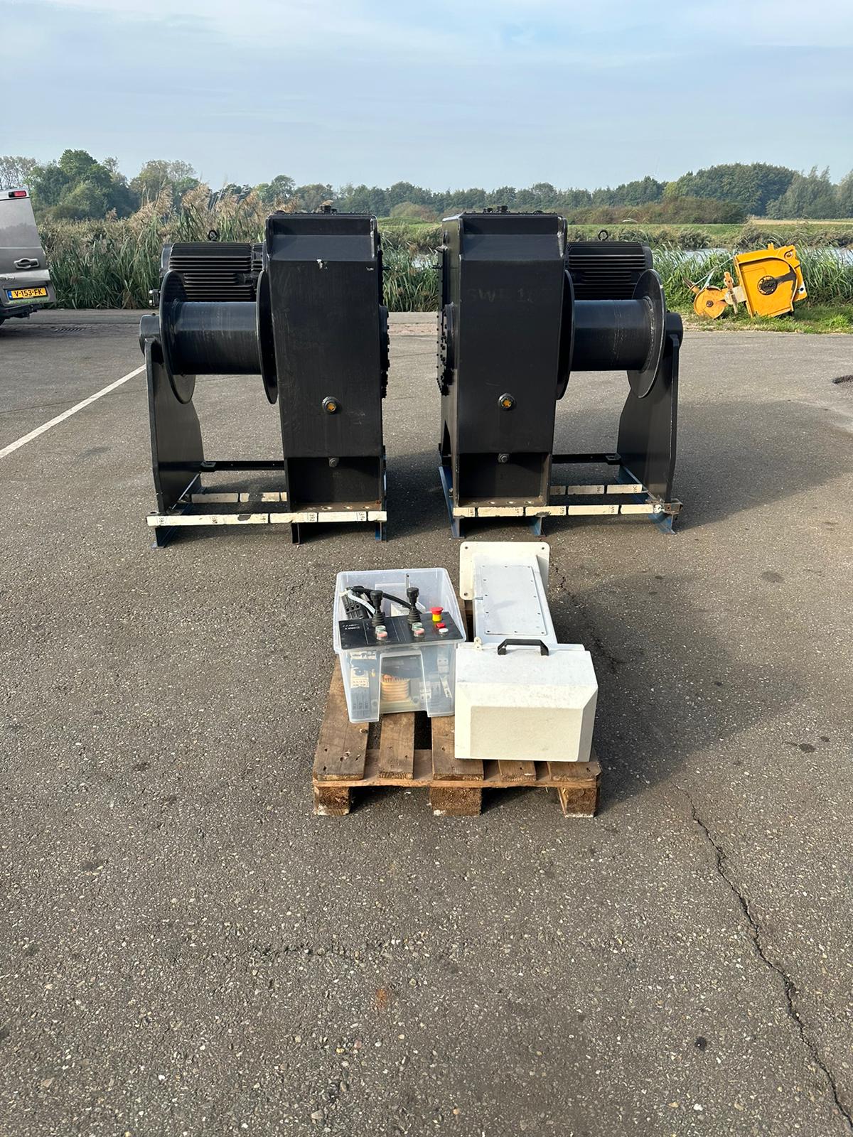 DMT 10T Tugger winches - RemoraDocks